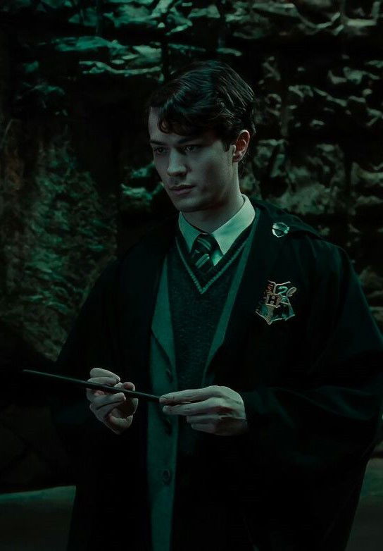 Tom Riddle | AI Chatbot Character | BOT3 AI