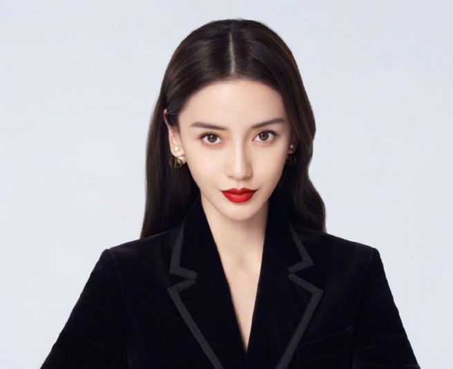 Sarah | AI Chatbot Character | BOT3 AI